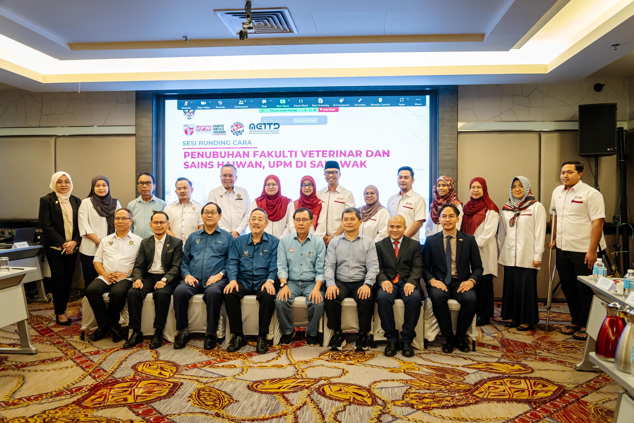 Penubuhan FVSH ini dirangka untuk menawarkan program akademik Doktor ...